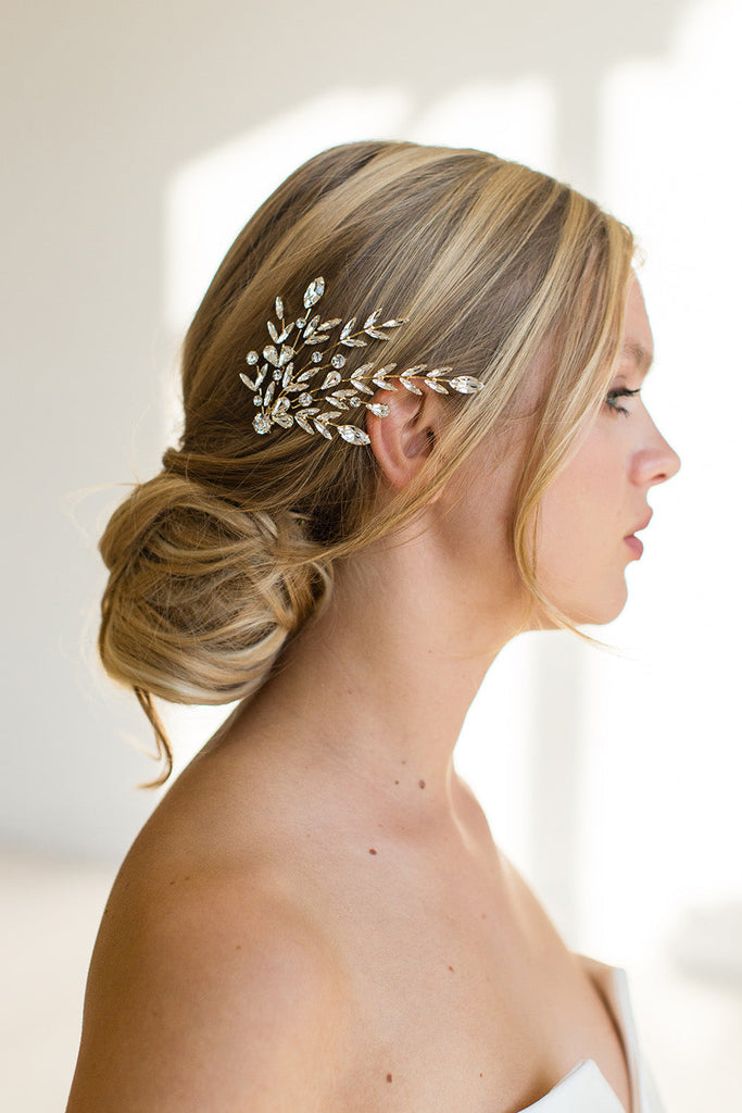 HODESH CLIP – Brides & Hairpins
